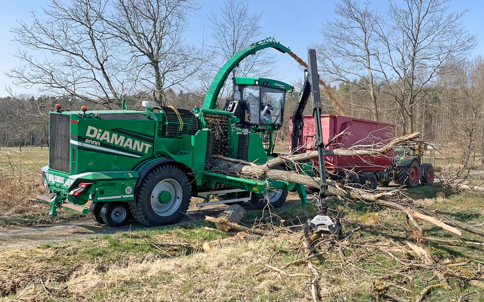 Albach Chipper | SENNEBOGEN LLC