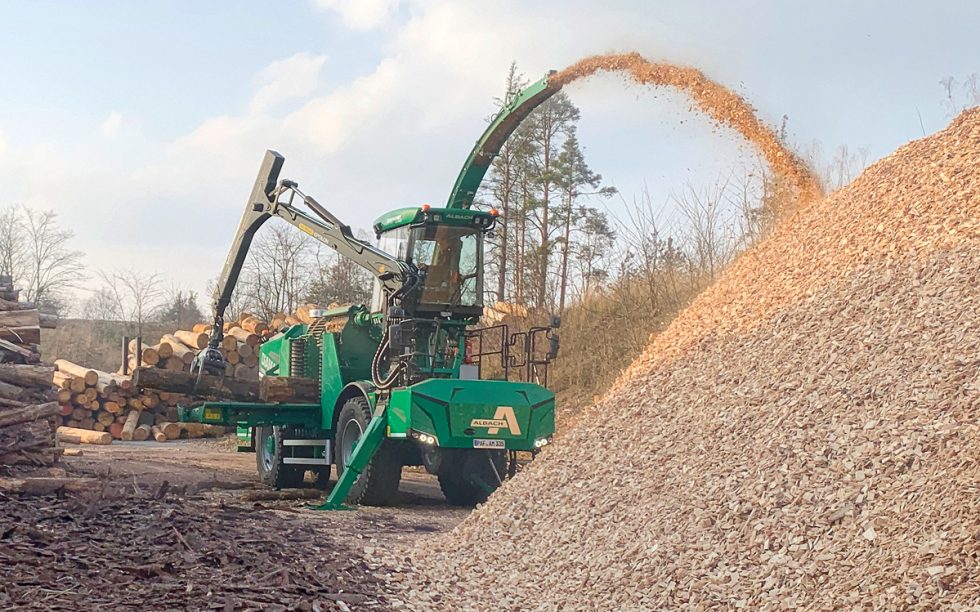 Albach Chipper | SENNEBOGEN LLC
