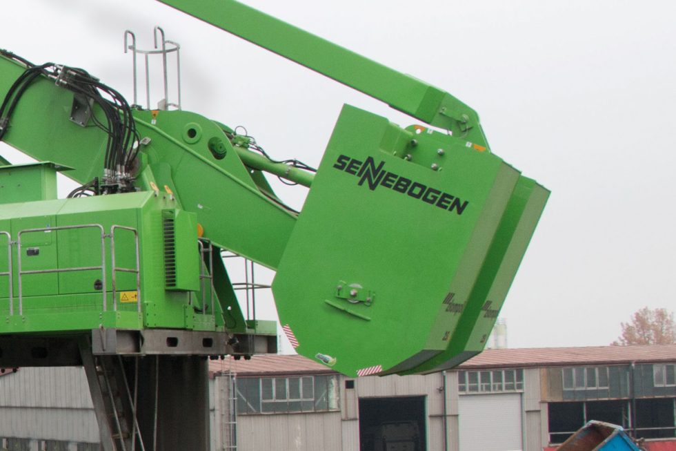 Equilibrium Balance Crane - SENNEBOGEN LLC